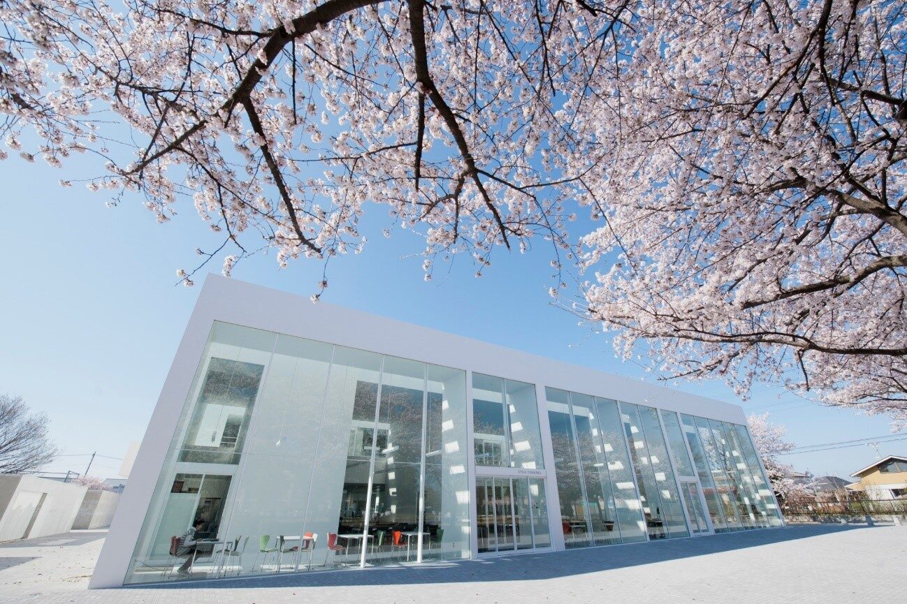 【前橋元気プロジェクト・名建築物見て歩き】vol.6 共愛4号館（KYOAI COMMONS）（N）｜前橋発、新しい風 「めぶく」街 。前橋の様々な話題を取り扱う前橋新聞-mebukuです。