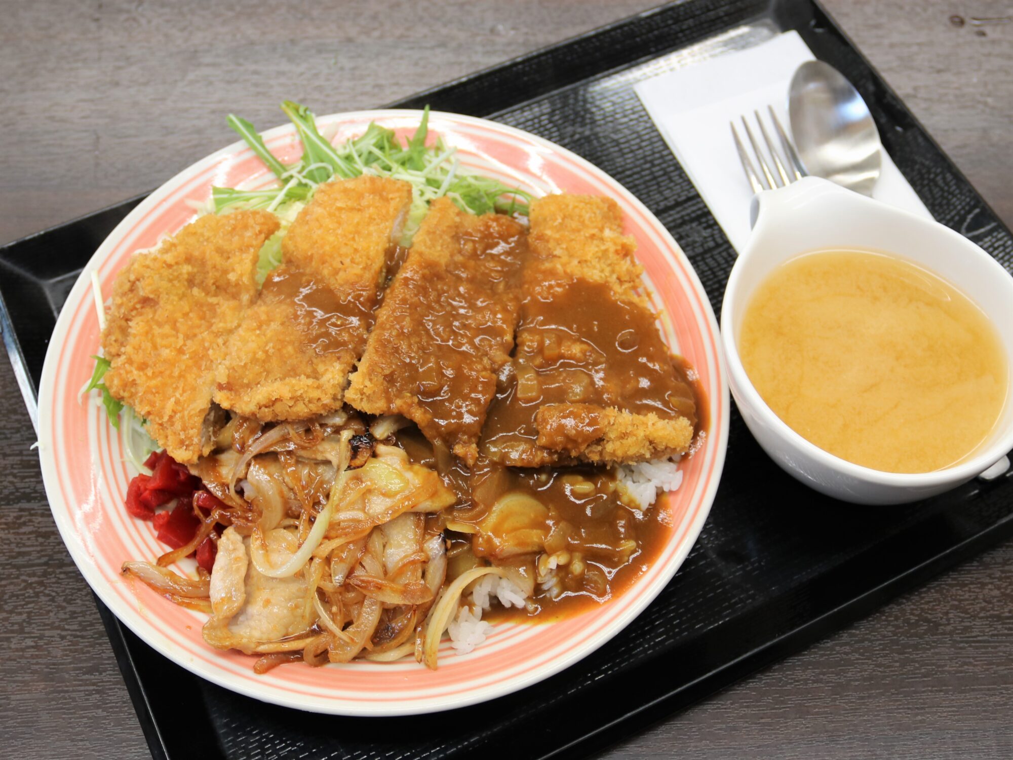 いっぷく亭 人気メニュー3本柱を合体の前橋グルメ情報｜前橋発、新しい風 「めぶく」街 。前橋の様々な話題を取り扱う前橋新聞-mebukuです。