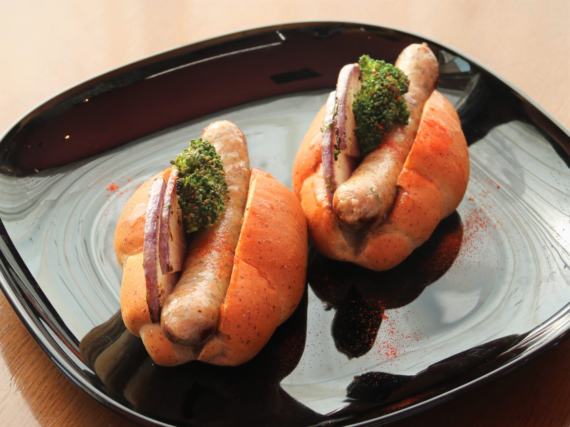 【閉店】TOMOJI 力強いスパイシードッグの前橋グルメ情報｜前橋発、新しい風 「めぶく」街 。前橋の様々な話題を取り扱う前橋新聞-mebukuです。