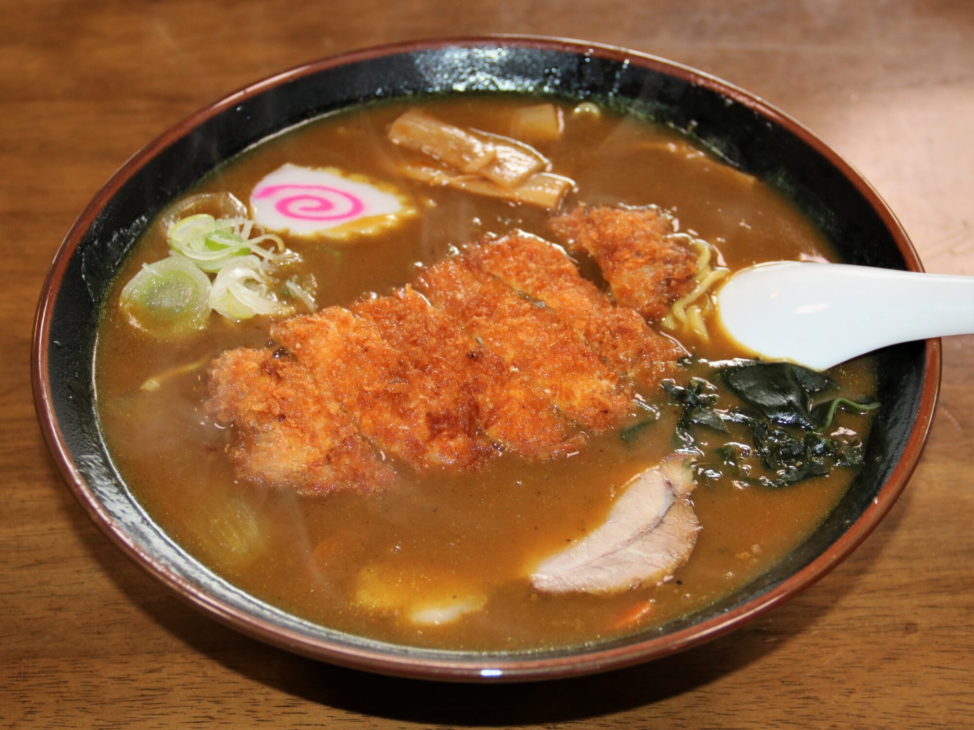 太田食堂 2大国民食を合体、さらにカツの前橋グルメ情報｜前橋発、新しい風 「めぶく」街 。前橋の様々な話題を取り扱う前橋新聞-mebukuです。