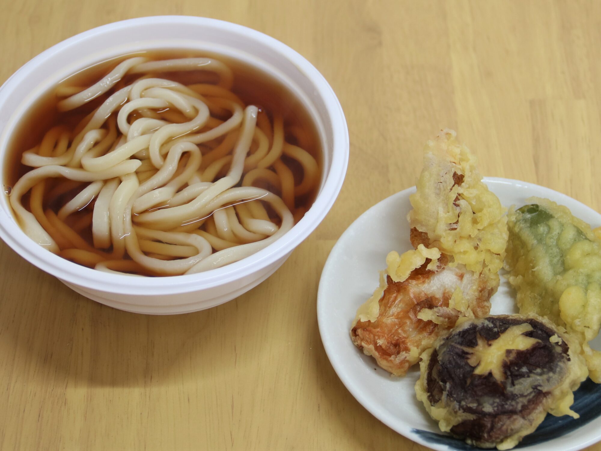 温井製麺 立ち食いでうどんするするの前橋グルメ情報｜前橋発、新しい風 「めぶく」街 。前橋の様々な話題を取り扱う前橋新聞-mebukuです。