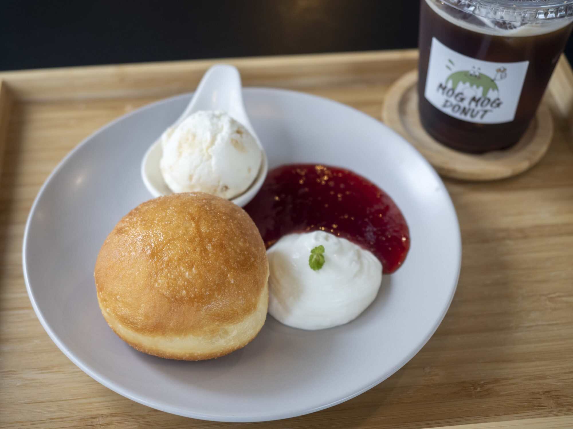 MOG MOG DONUT 揚げたてドーナツとブルーシールアイス（N）の前橋グルメ情報｜前橋発、新しい風 「めぶく」街 。前橋の様々な話題を ...