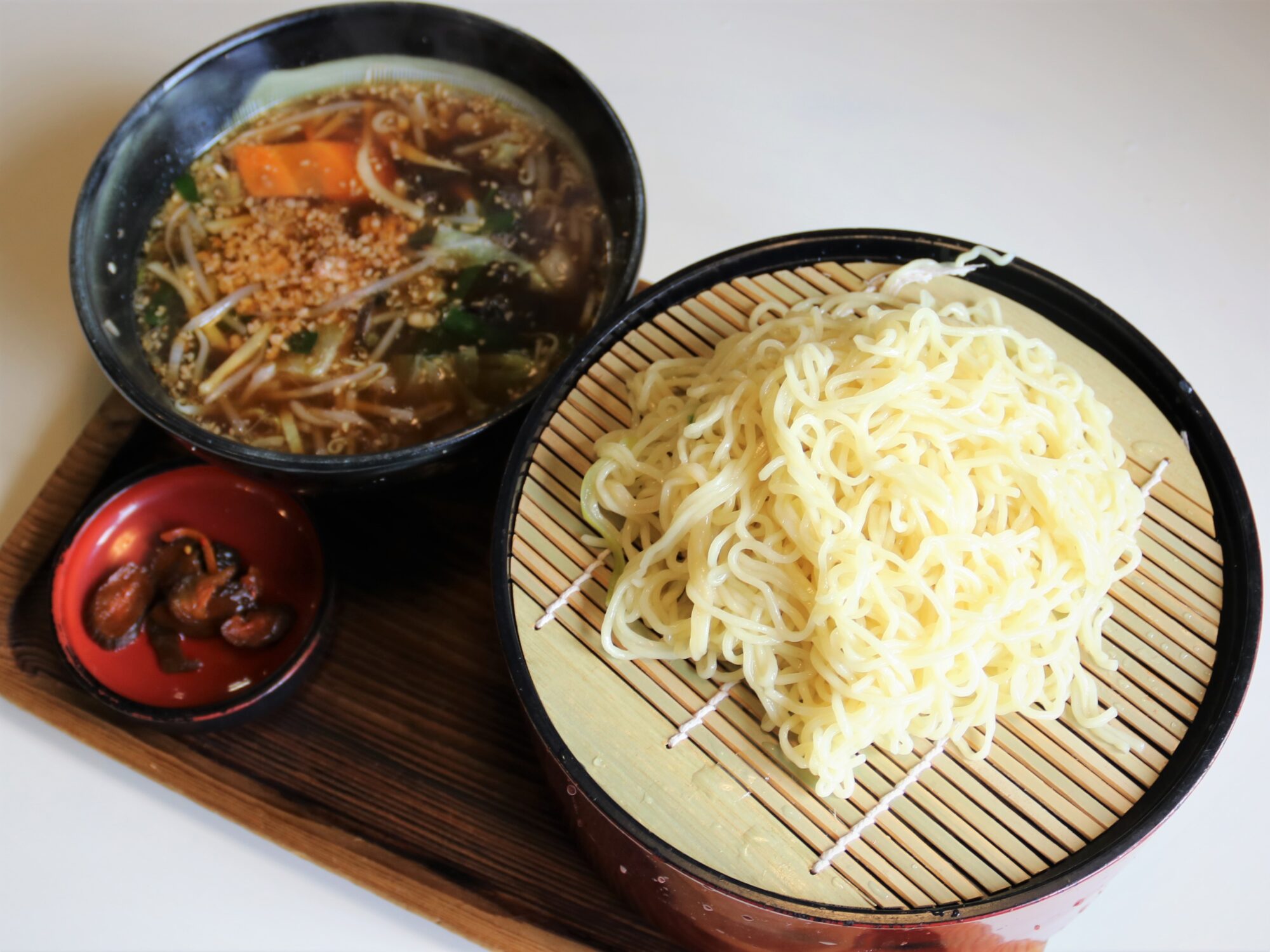 めの娘大友店 「つけめん」2段重ねのセイロで(K)の前橋グルメ情報｜前橋発、新しい風 「めぶく」街 。前橋の様々な話題を取り扱う前橋新聞-mebukuです。