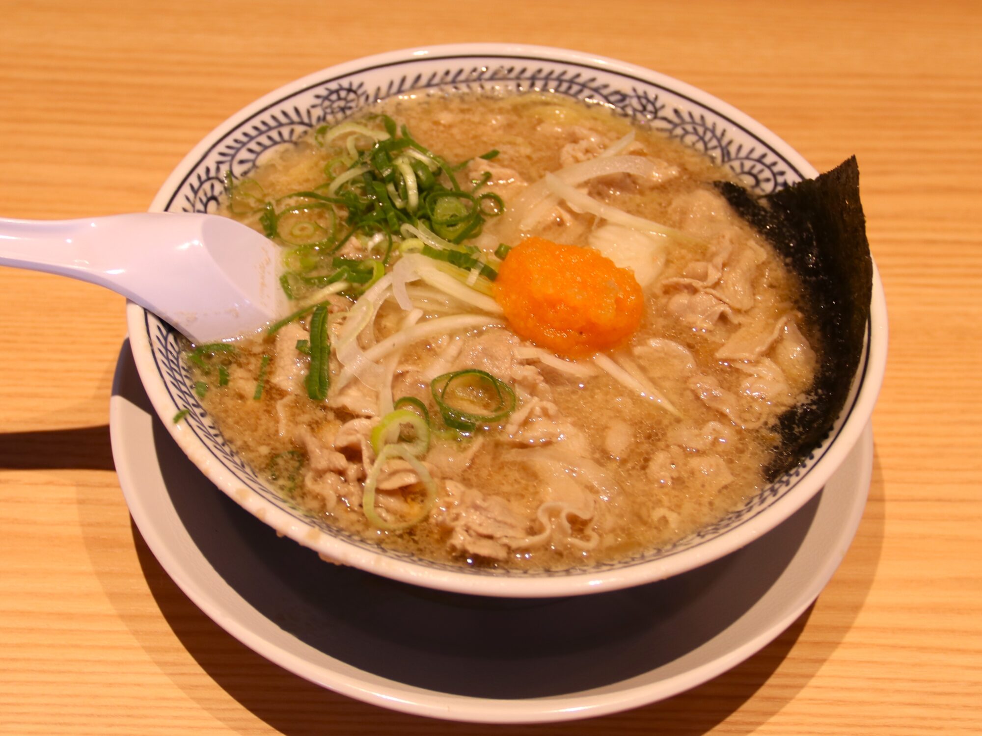 丸源ラーメン前橋天川原店 肉そば 新ジャンルで勝負（K）の前橋グルメ情報｜前橋発、新しい風 「めぶく」街 。前橋の様々な話題を取り扱う前橋新聞-mebukuです。