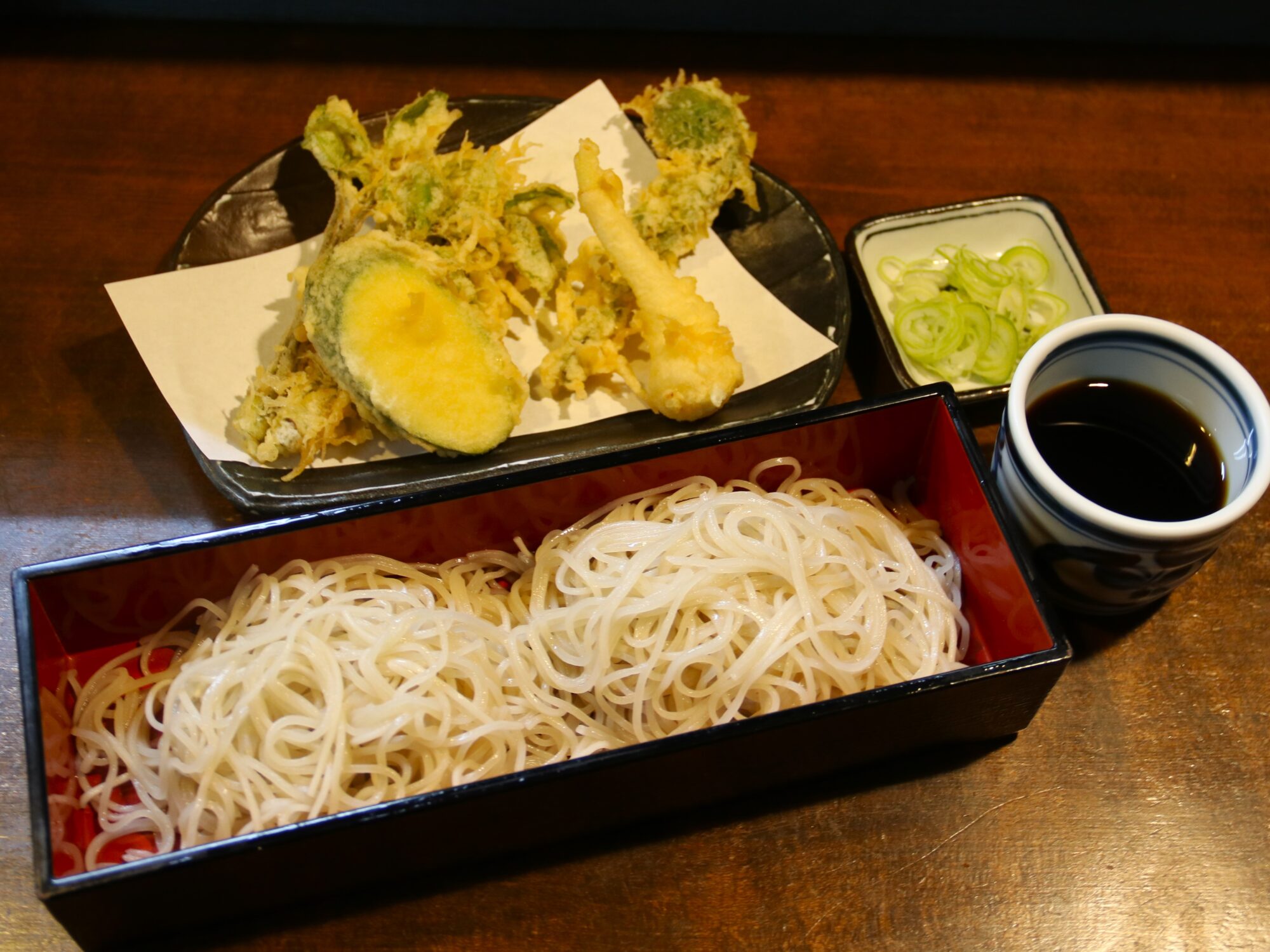 そば処 石墨 気品あふれる御前蕎麦（K））の前橋グルメ情報｜前橋発、新しい風 「めぶく」街 。前橋の様々な話題を取り扱う前橋新聞-mebukuです。