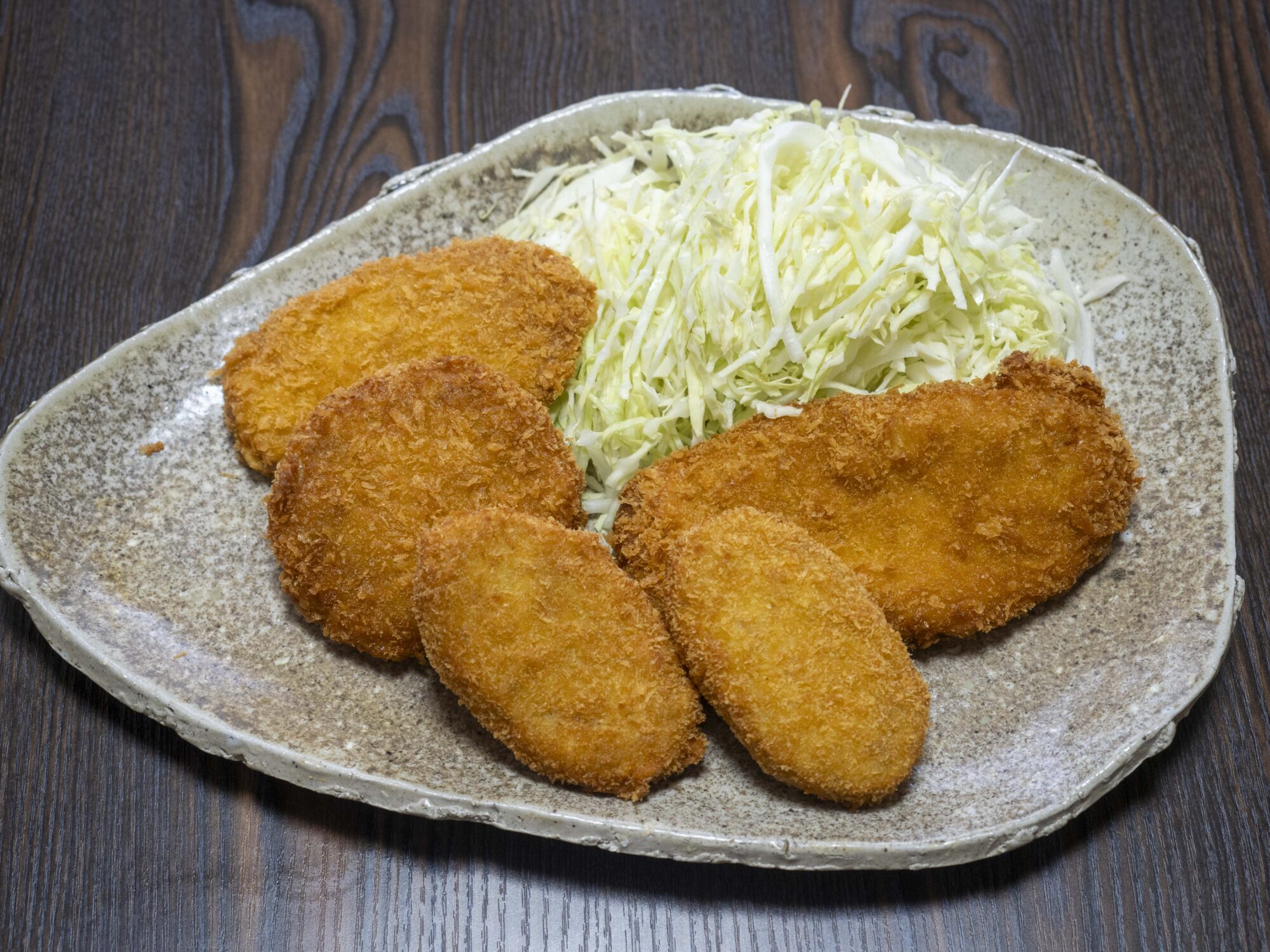 堀口肉店 揚げたての熱々を喰らう(K)の前橋グルメ情報｜前橋発、新しい風 「めぶく」街 。前橋の様々な話題を取り扱う前橋新聞-mebukuです。