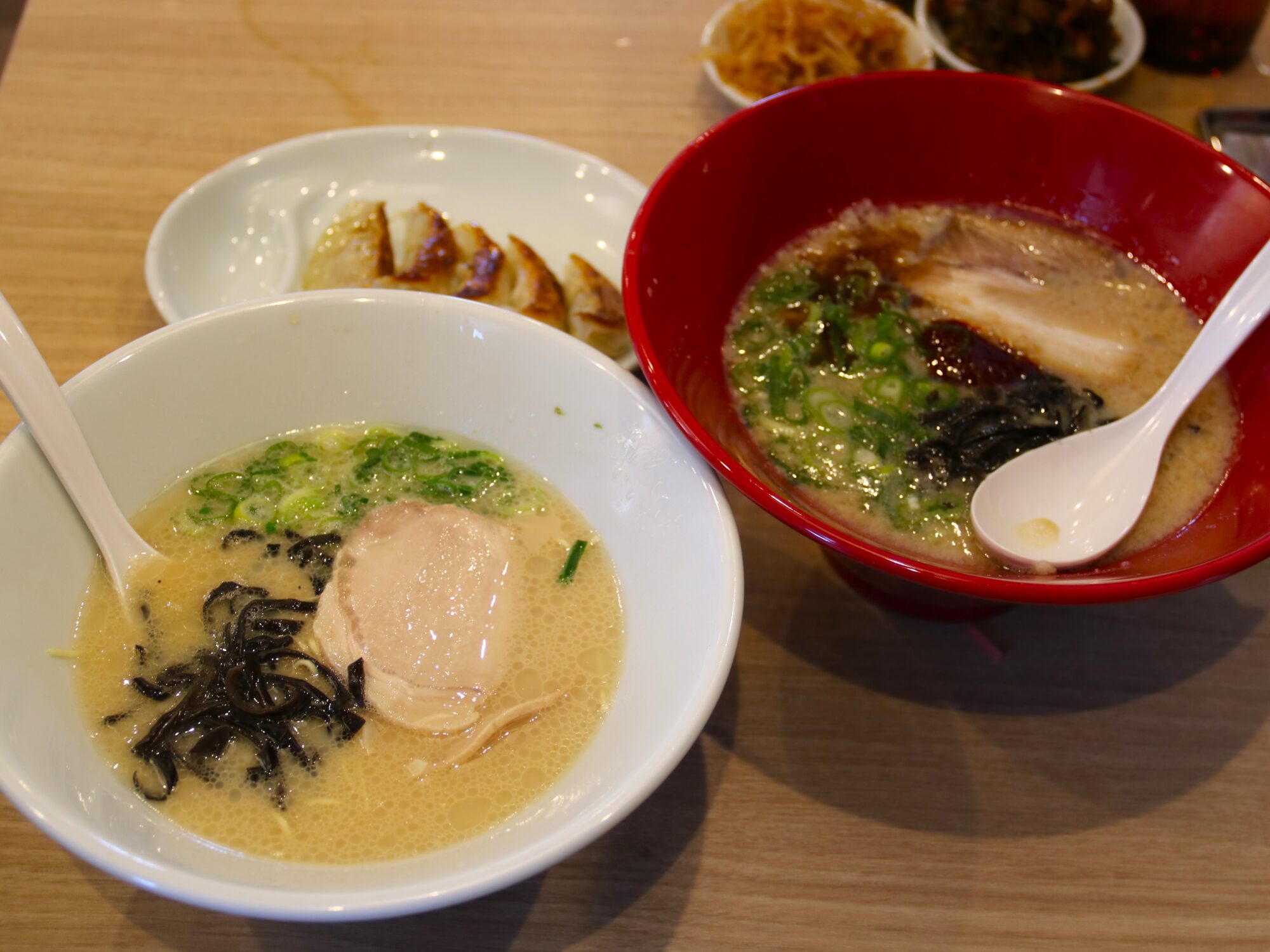 一風堂前橋店 正統派の白か革新派の赤かの前橋グルメ情報｜前橋発、新しい風 「めぶく」街 。前橋の様々な話題を取り扱う前橋新聞-mebukuです。