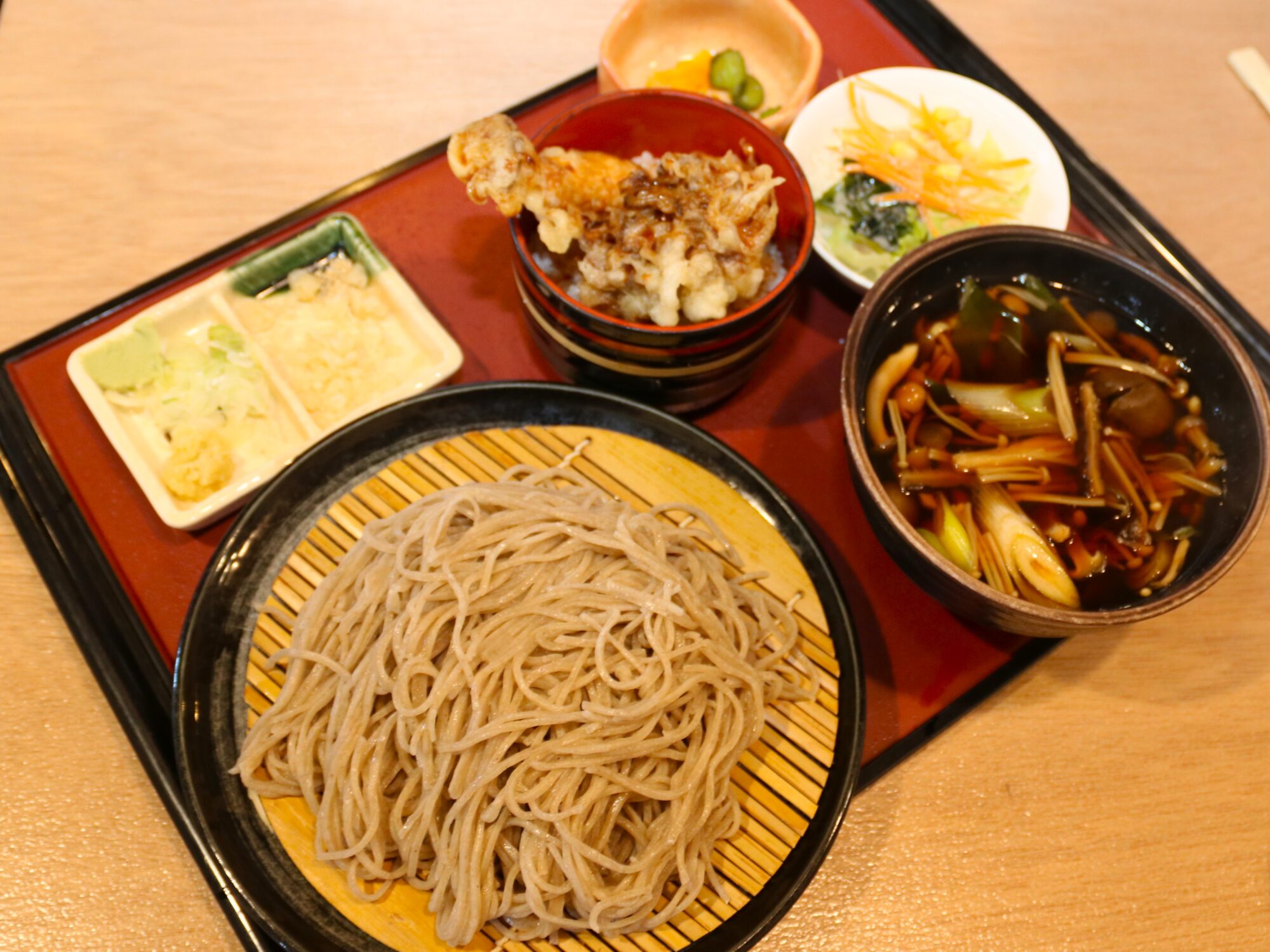 そばはな キノコ7種類で味わう秋の前橋グルメ情報｜前橋発、新しい風 「めぶく」街 。前橋の様々な話題を取り扱う前橋新聞-mebukuです。