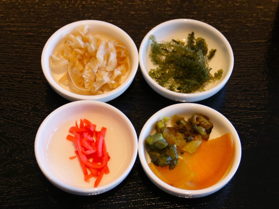 琉球そば 知花Premium 大満足の「男の定食」の前橋グルメ情報｜前橋発、新しい風 「めぶく」街 。前橋の様々な話題を取り扱う前橋新聞-mebukuです。